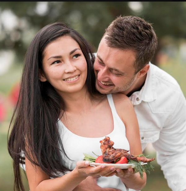 En el mes del amor y la amistad, los enamorados ponen el amor y La ...