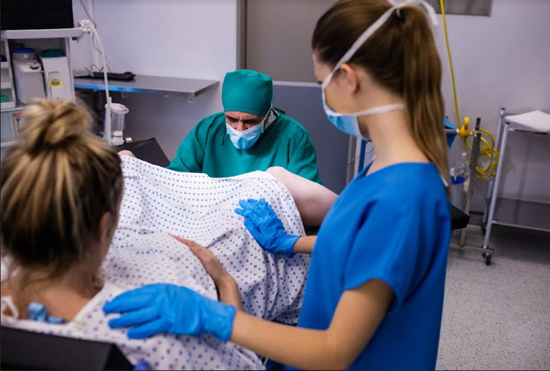 Especialistas recomiendan el parto natural para tener un bebé ...