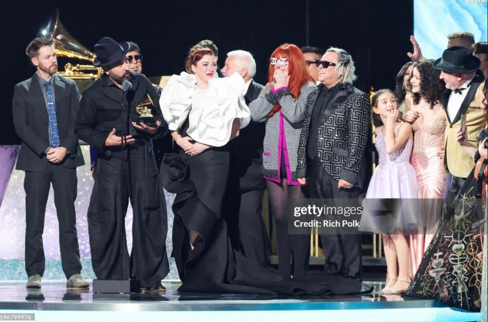 Roger Argenis conquistó su primer Grammy Americano junto The Family Jam ...