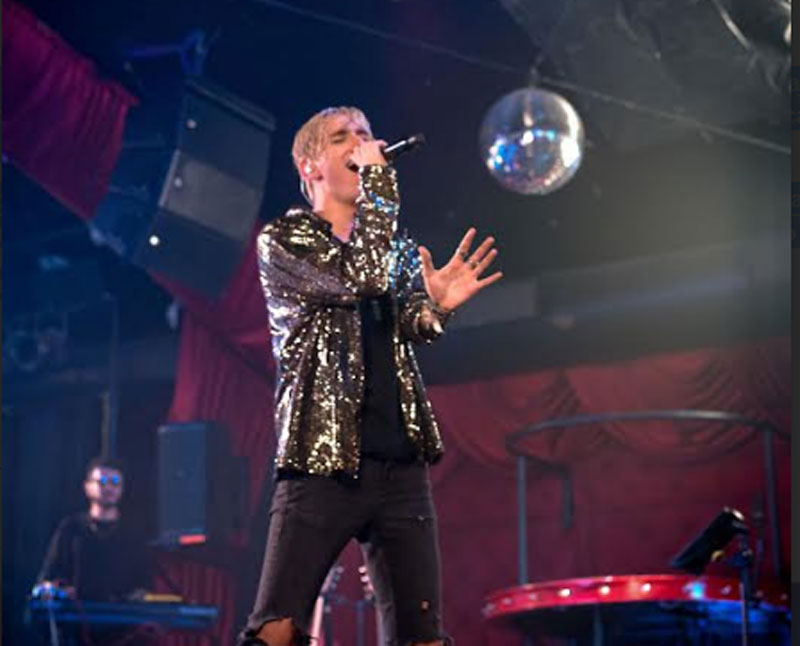 El rock resucita con “Amén al Rock”, el segundo álbum de Ryan Cox ...